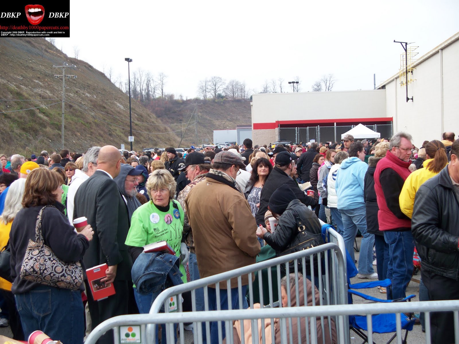 Sarah Palin Book Tour: Going Rogue in Washington PA – photos | DBKP at ...