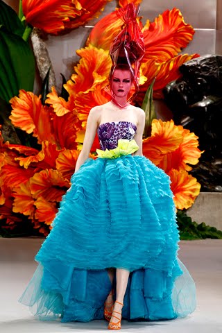 The Well-Appointed Catwalk: Couture Week