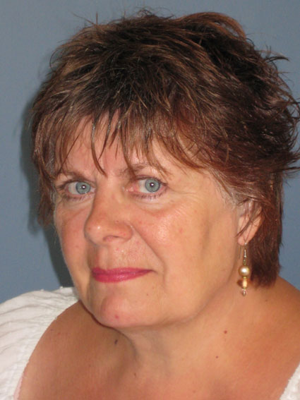 WOMEN RULE WRITER: MARY MULLEN, POET, INTERVIEW