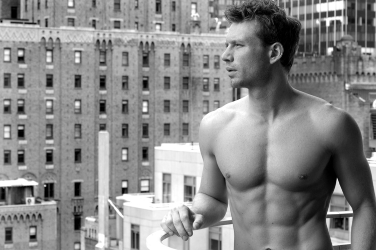 Lugar de Mulher é no Tanque: BOSTON