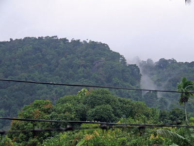 philipveerasingam: The smoking mountain, Gannoruwa, Sri Lanka.