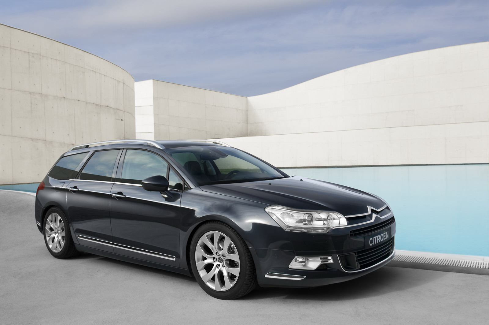 MUNDO AUTOMOTIVO: Citroen C5 Shooting Break