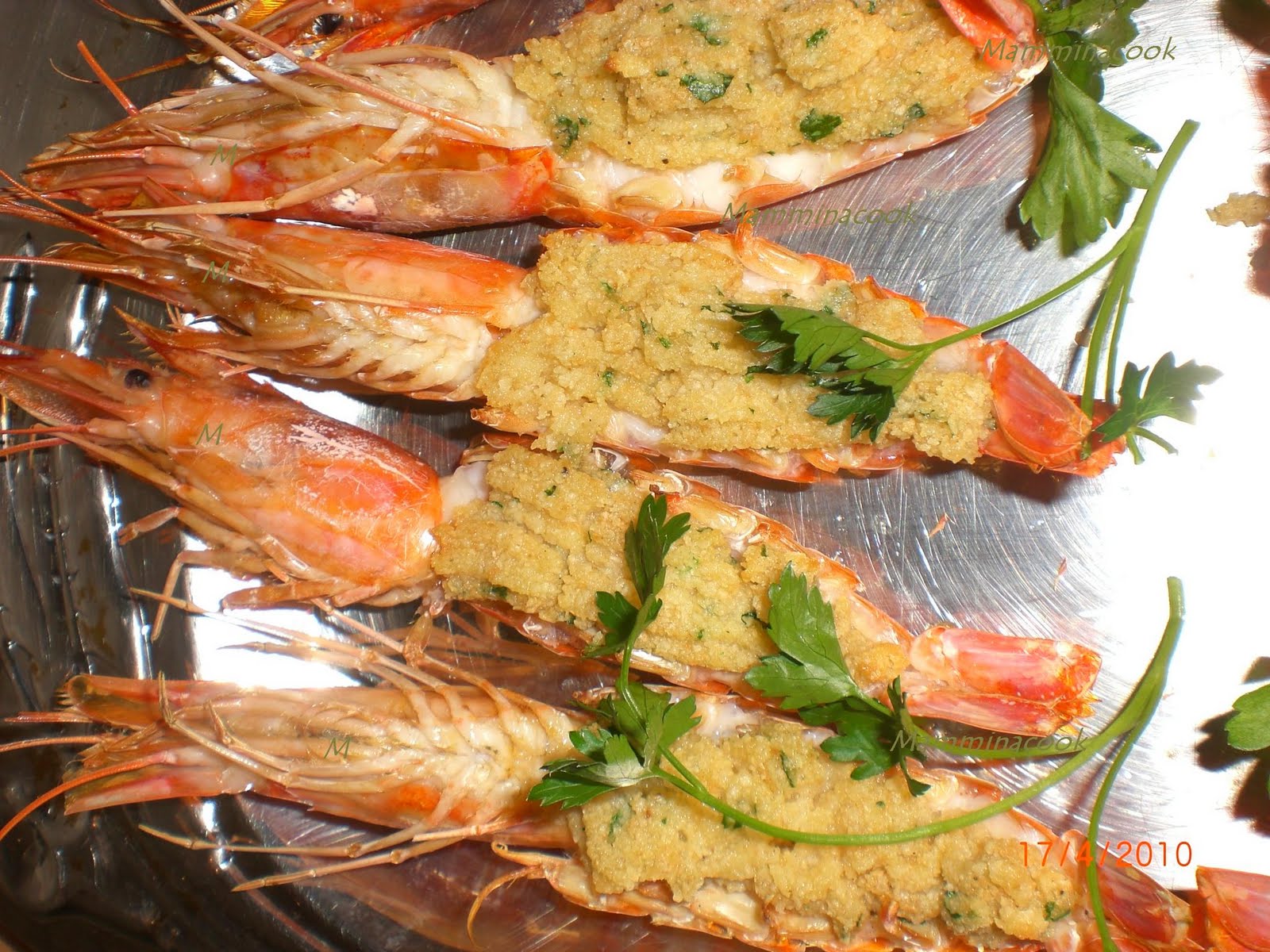 AMORE IN TAVOLA: GAMBERONI GRATINATI