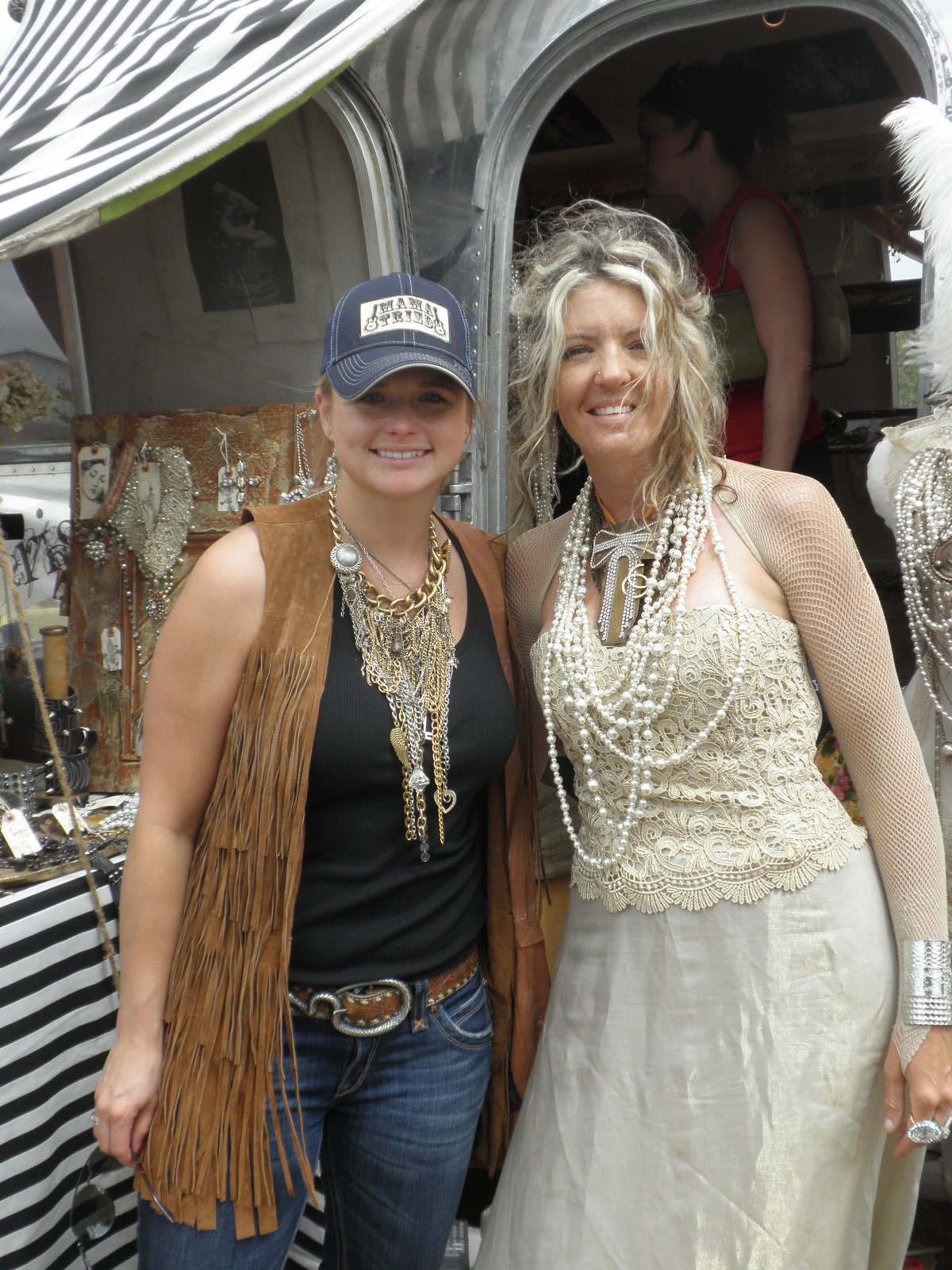 MIRANDA LAMBERT JEWELRY/BOOTS/CLOTHES & ANYTHING ELSE on Pinterest ...