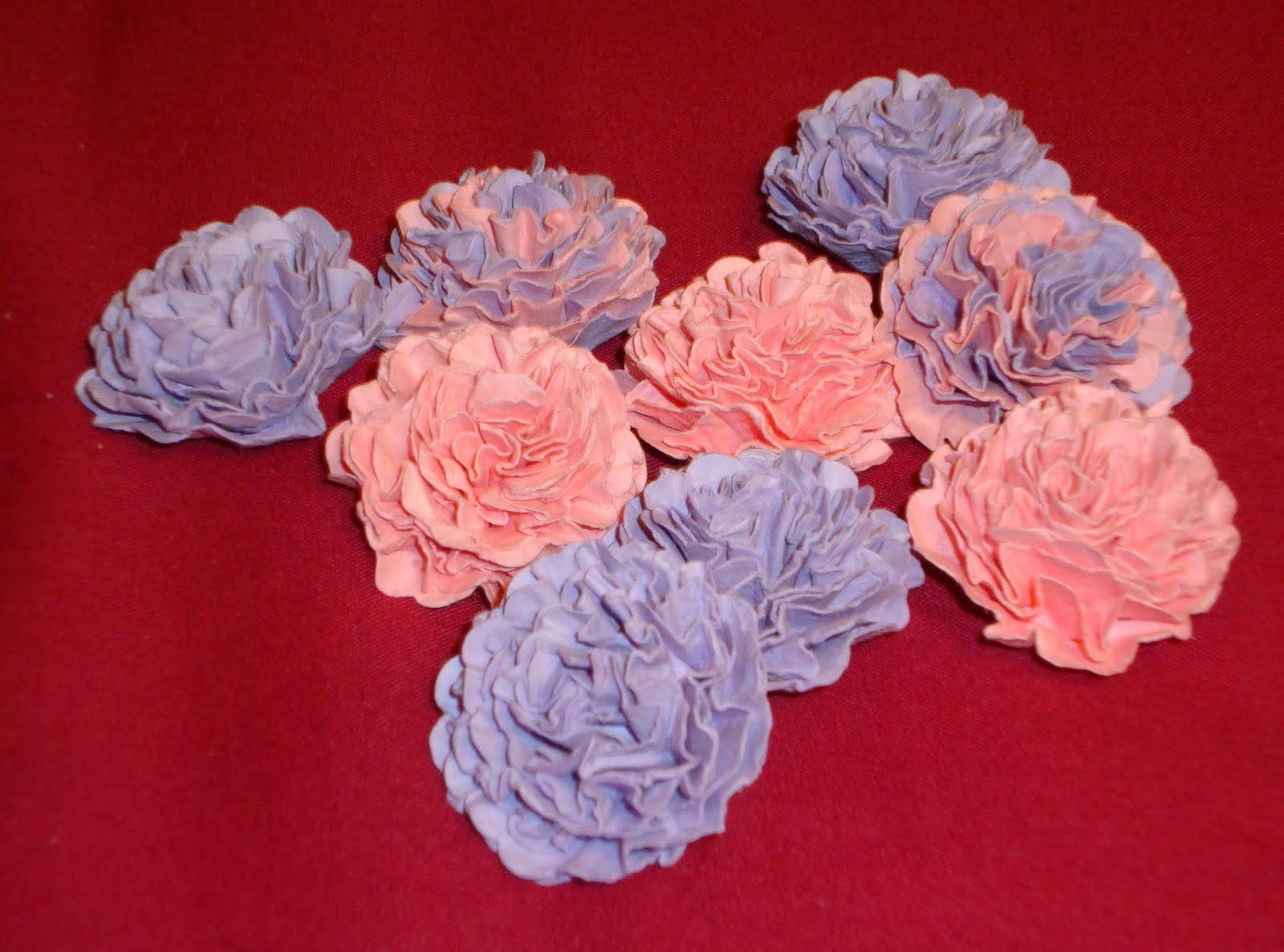 Bumble Bee's Craft Den: Handmade Paper Carnations