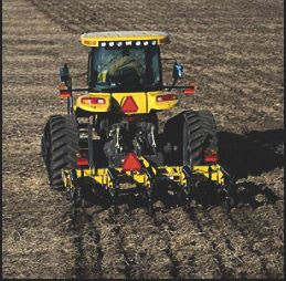 Laboreo del suelo: foto tractor