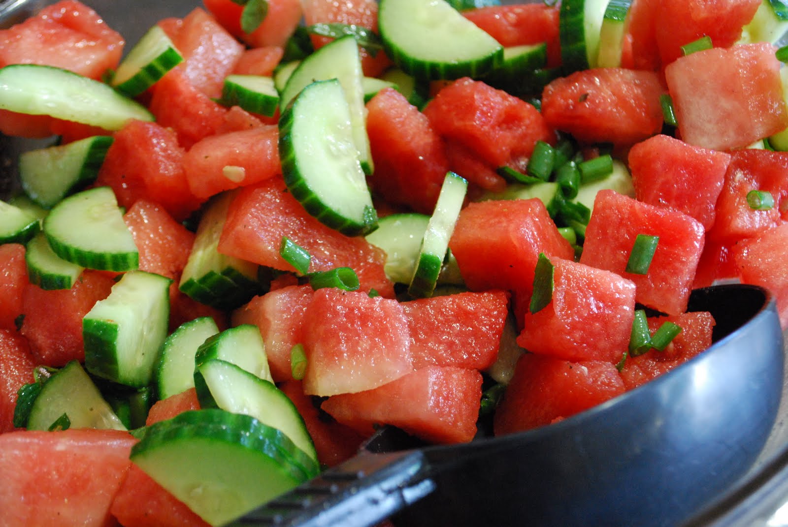 "Point-less" Meals: Minty Watermelon Cucumber Salad