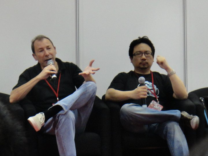 Kicking Back with David Lloyd at STGCC - The Sequel