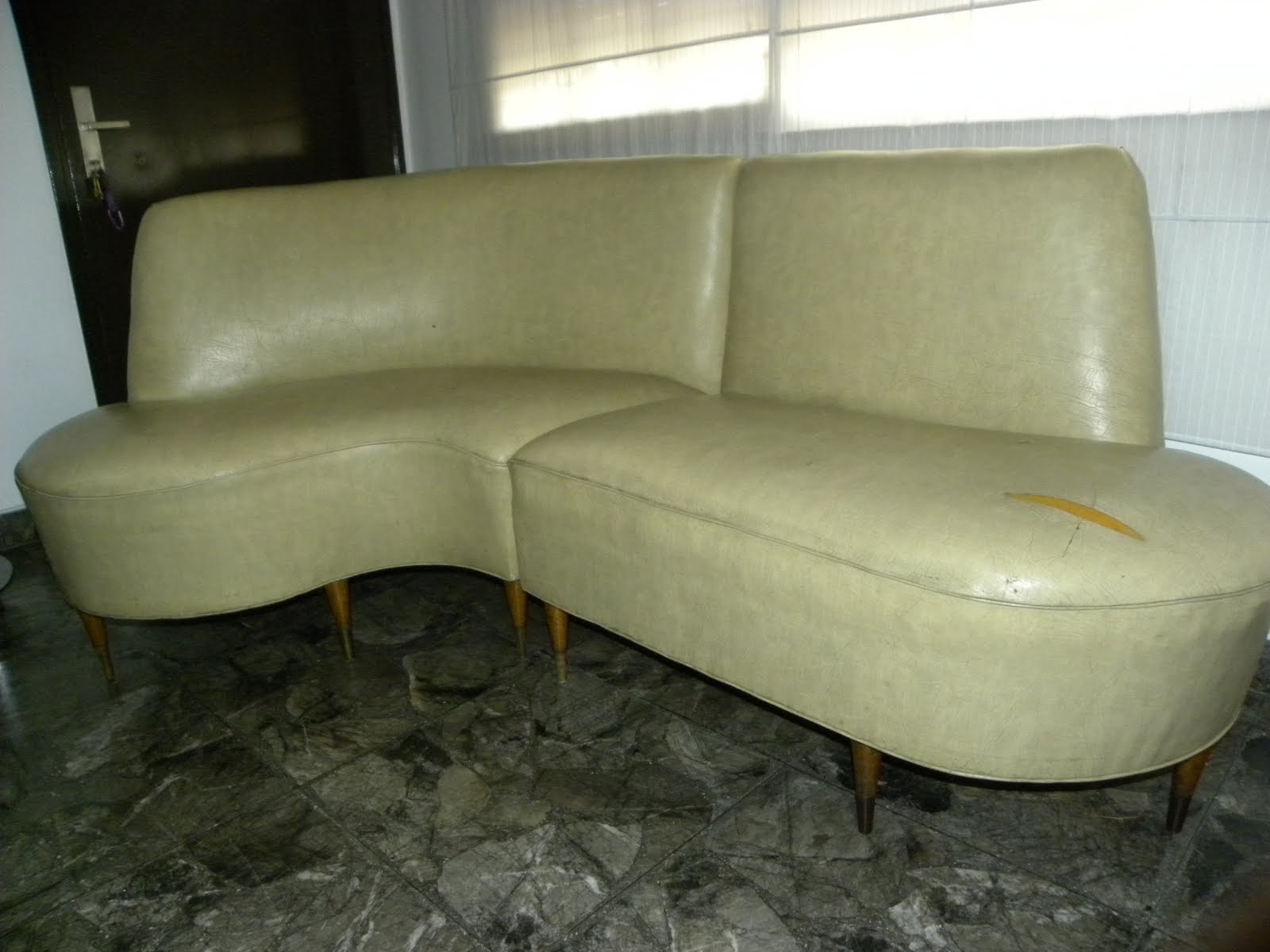 Deco Retro - Vintage: Sillón curvo americano, 4 cuerpos, punteras de ...