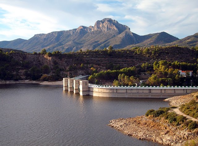 ""GATHO"" VIAJES Y RUTAS EN MOTO.: - DIC '10 LORCHA.