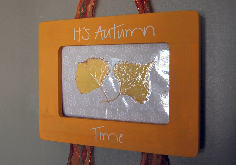 Fall Art Frame DIY Project Using the Silhouette - Mom it ForwardMom it ...
