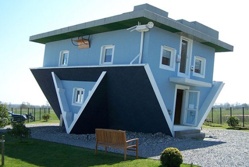 Welcome to FunnyDust: Inverted house (8 Photos)