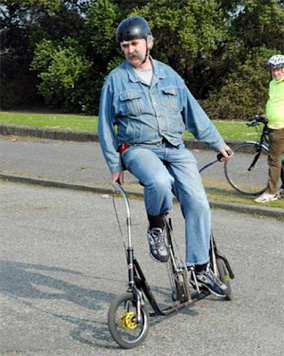 Welcome to FunnyDust: A Unique Sideways Bike by Michael Killian (5 Pics)