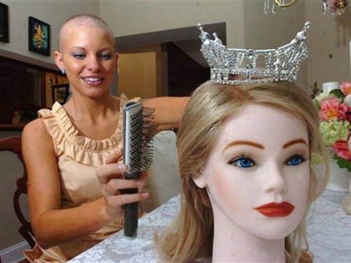 Welcome to FunnyDust: Hairless Beauty (4 Pics)