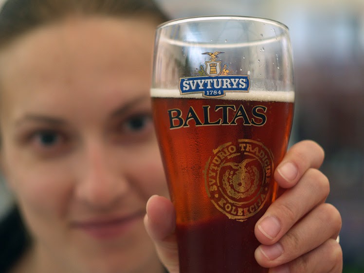 Švyturio Baltijos Baltas tamsusis alus :) ~ Apie alų