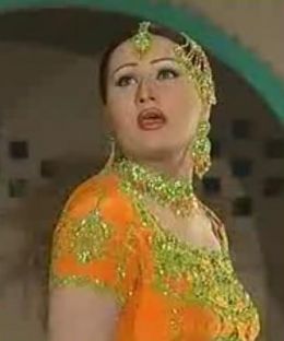 gorgeous actresses all over the world: Nargis, A Popular Stage Dancer ...