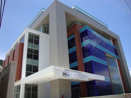 Pons Arquitectos: I don't wanna wait in vain for your love. Edificio ...