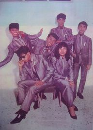 POP 60'AN: POSTER KLASIK FILEM MELAYU & KUGIRAN2 TOP POP 60AN...!