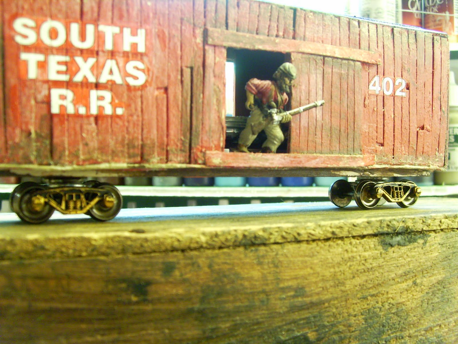 Capt. Richard's Miniature Civil War: Confederate boxcar revisited