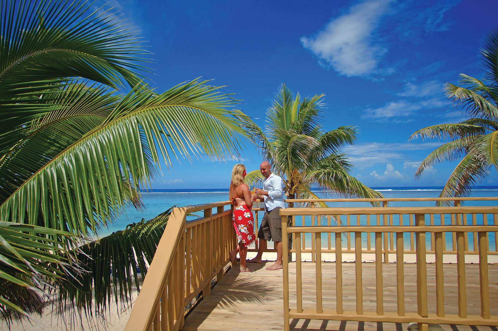 The Rarotongan Beach Resort & Spa: Spotlight on Grand Beachfront Suite ...