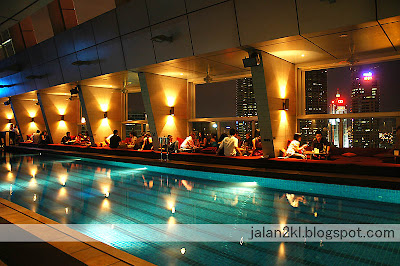Nongkrong di Sky Bar Kuala Lumpur | Tempat Wisata di Kuala Lumpur Malaysia