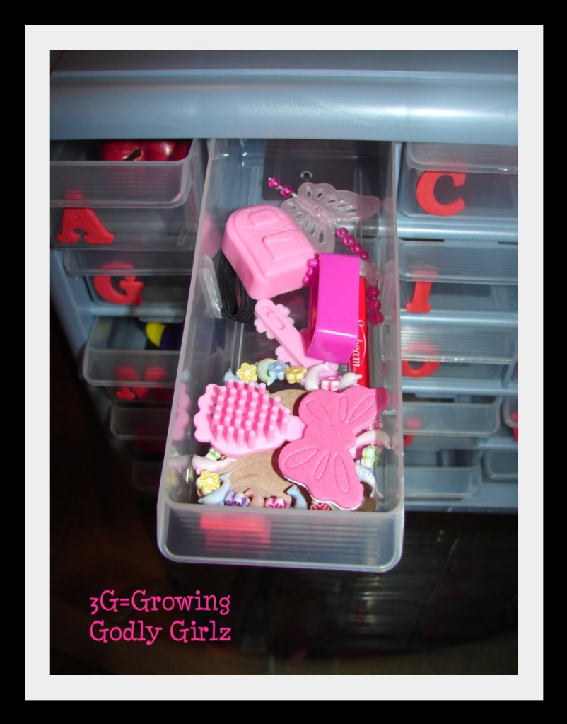 3G=Growing Godly Girlz: Our Alphabet Box