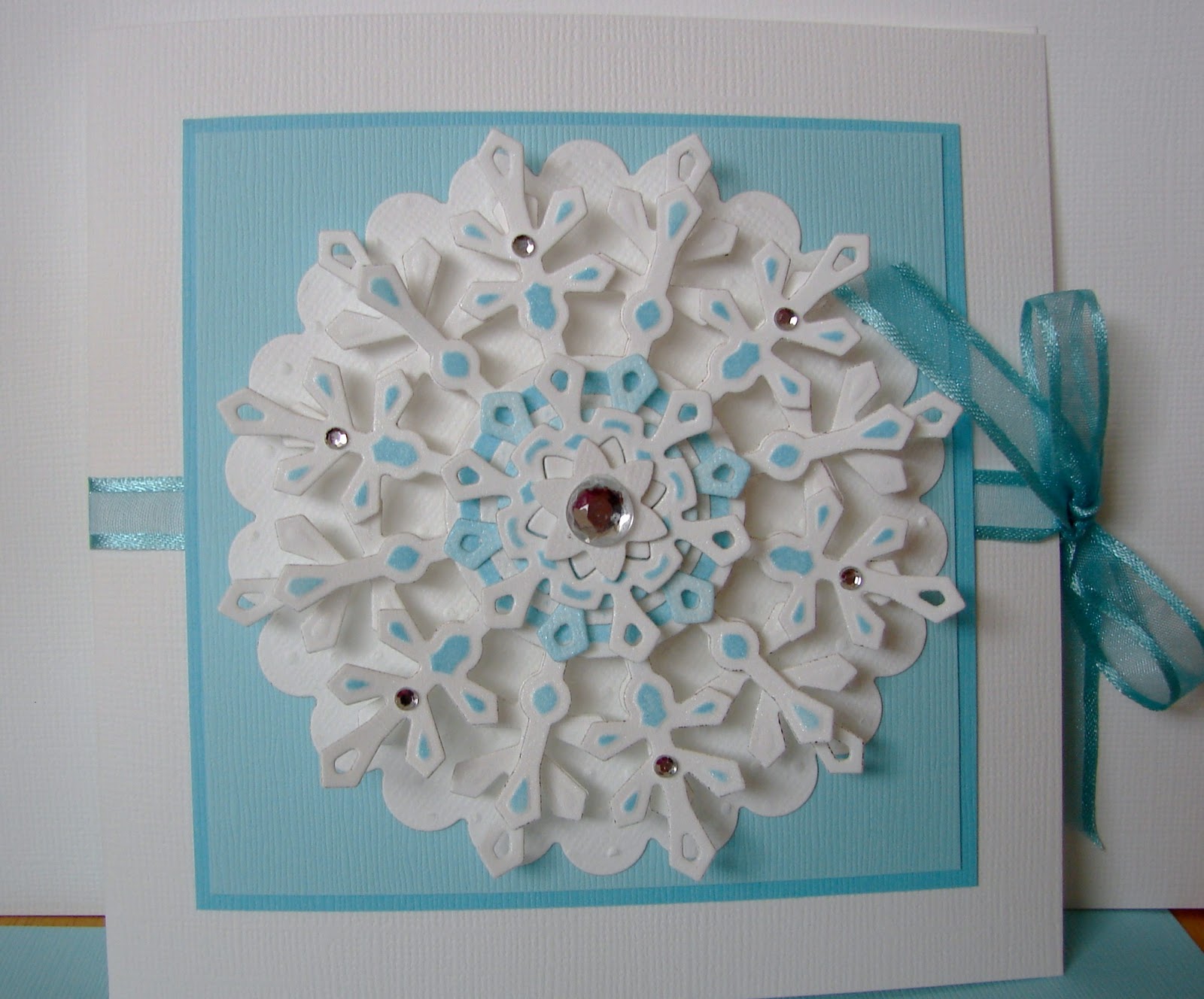 Periwinkle Rose: " Winter Snowflake Card" With New Spellbinders Snowflake