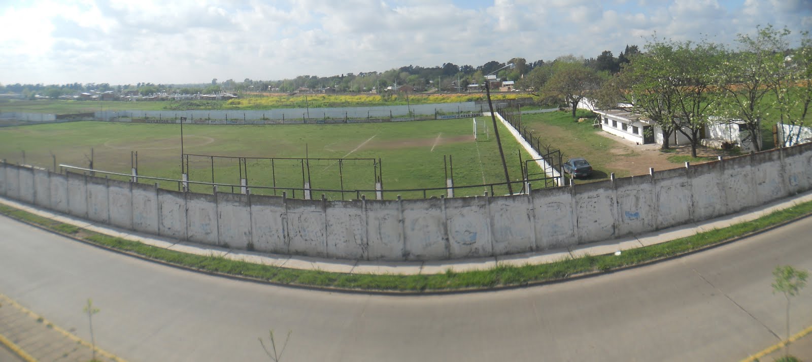 Fotos panorámicas de Claypole: Cancha del Club Atlético Claypole