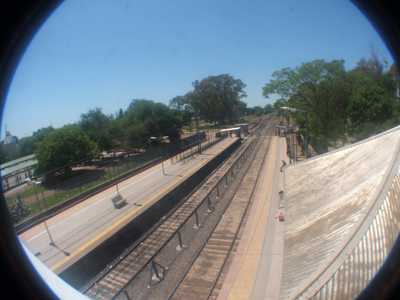 Fotos panorámicas de Claypole: Estación Claypole (Vista hacia el este)