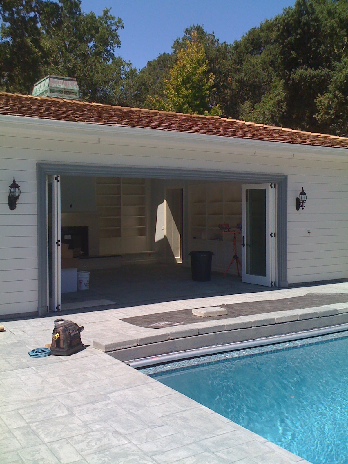 Build Something!: Poolhouse Bifolding Doors