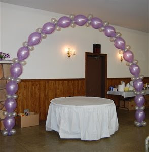 Balloon Geeks Artistic Creations: Link O Loon Arch for Cake Table