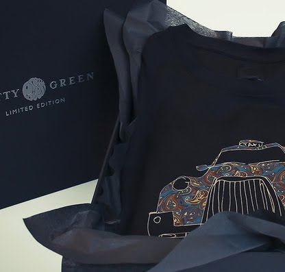 DAVID TAZZYMAN – PRETTY GREEN | Synergy Art - Illustration Agency