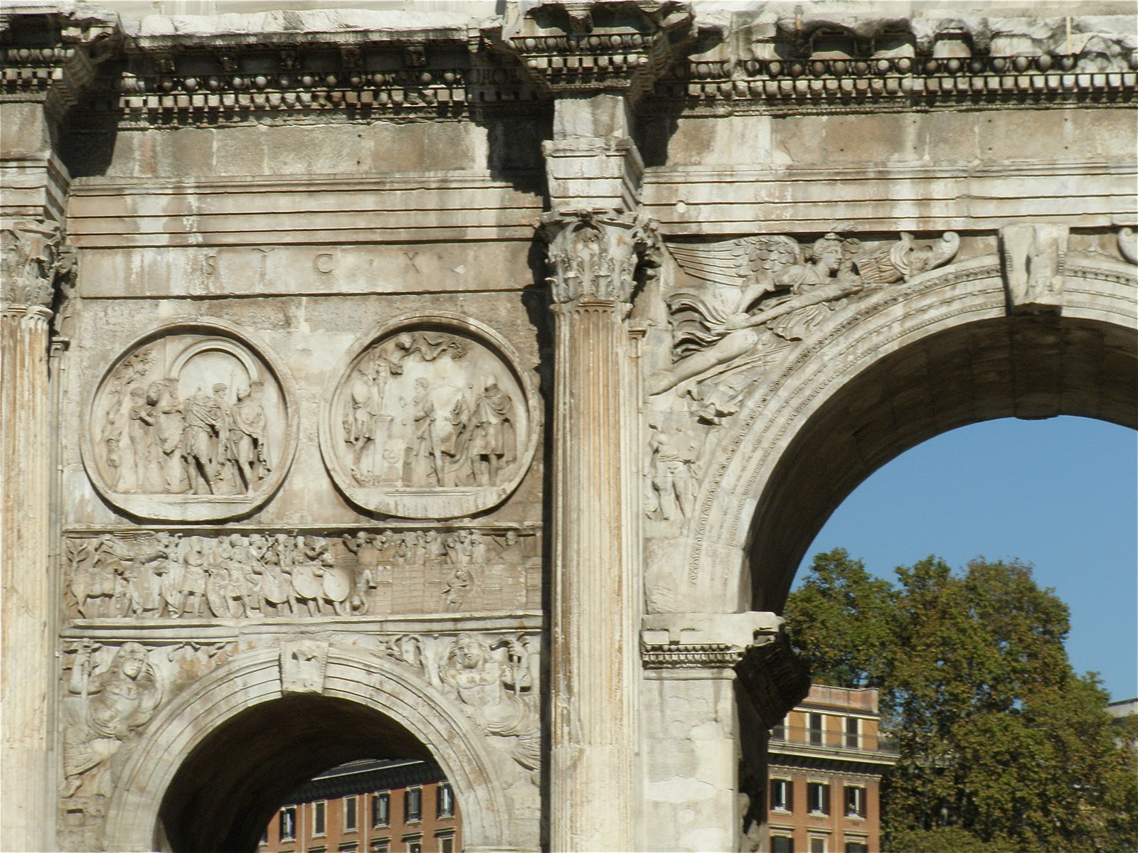 guttae: Arch of Constantine, Rome