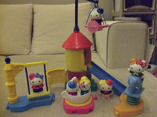 tri_colour kitty: Hello Kitty playground