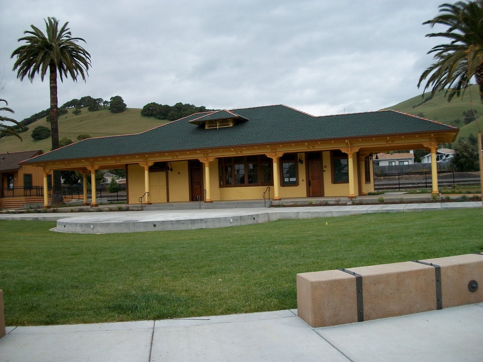 Niles - Home, Sweet Home!: Niles - A Railroad Town