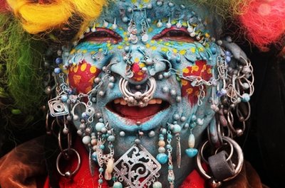 Ladies who do lunch in Kuwait: Elaine Davidson is the "Most Pierced ...