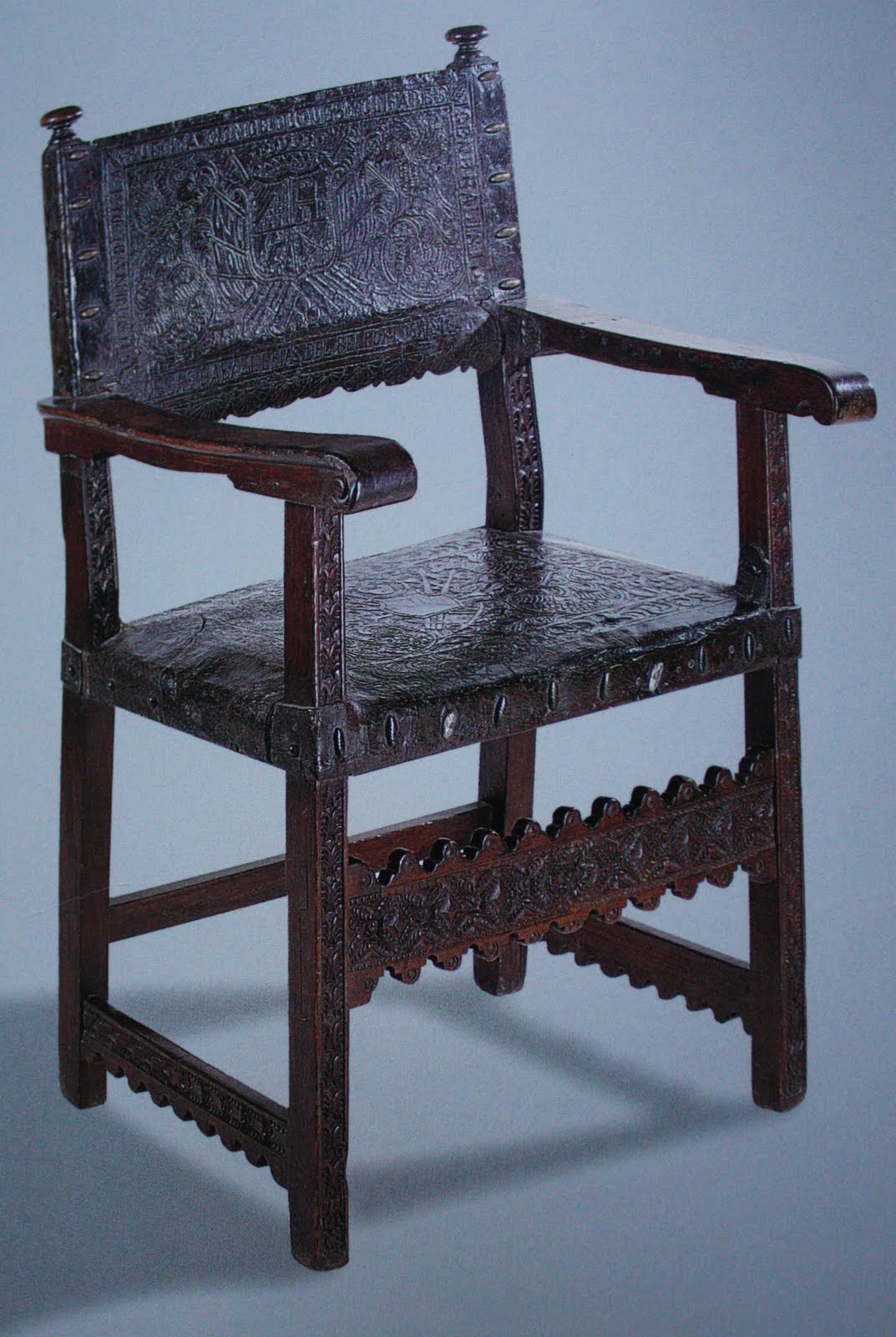 Cuero Repujado en Granada: · Diferencias entre el Cordobán y el Guadamecí