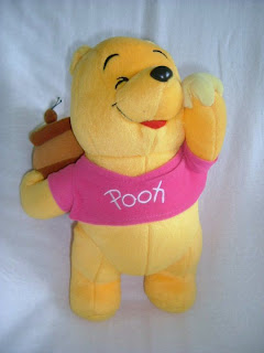 LOVABLE STUFF TOYS: CUTE WINNIE THE POOH STUFF TOY