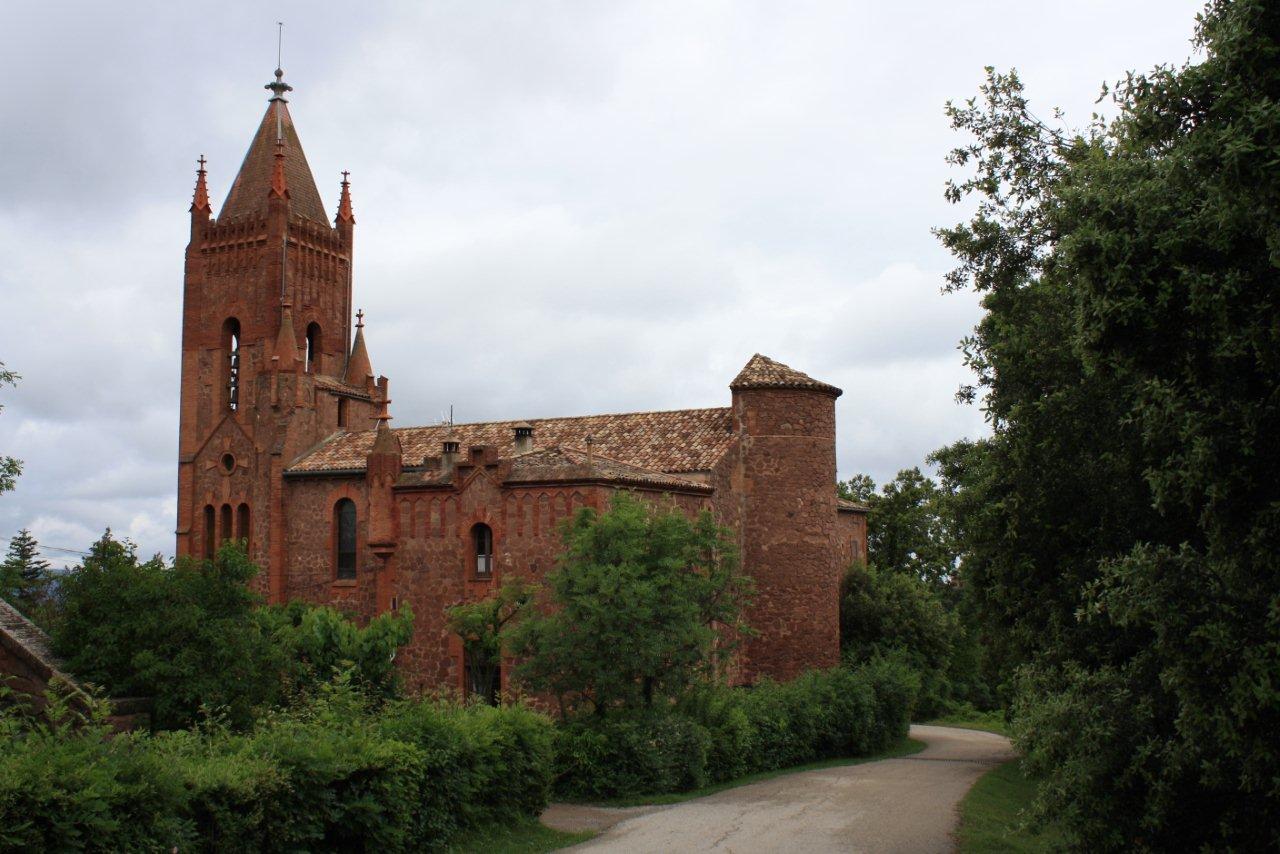 Conèixer Catalunya: EL BRULL. OSONA. CASA D’ESPIRITUALITAT JESÚS i MARIA