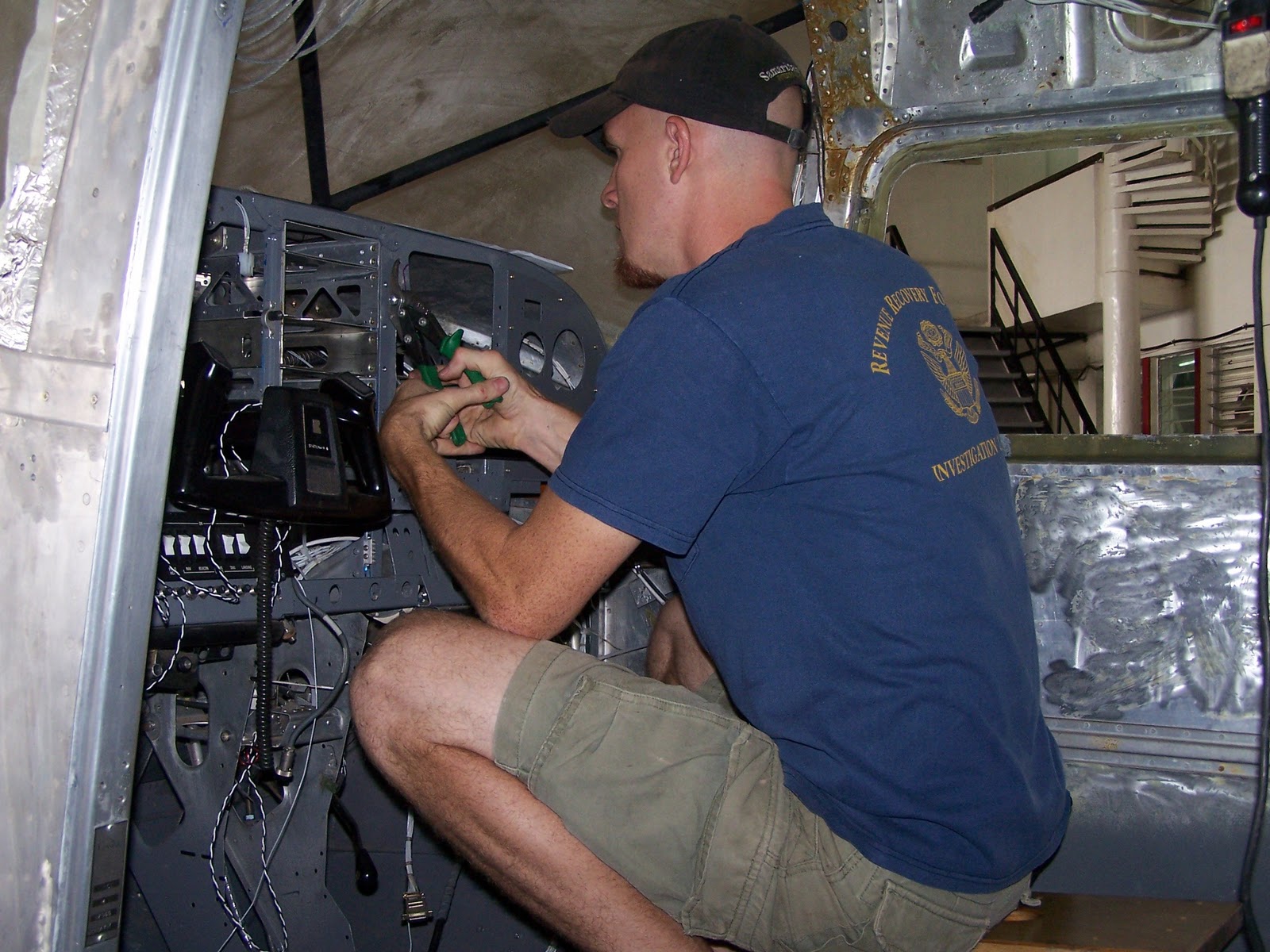 Project 206: Instrument panel for JPI EDM-930 in Cessna 206