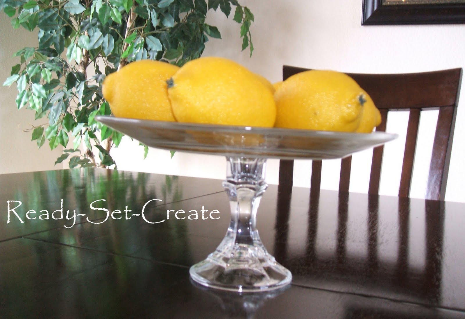 Ready, Set, Create!!: $4 Cupcake Stand / Lemon Centerpiece