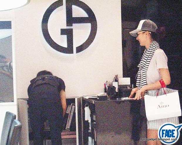 【轉】陪旅行社太子上房 高海寧即揸 30萬寶馬 ﹝有片︰咪神高海寧陪完仔 shopping﹞ @ 8 の 玩物