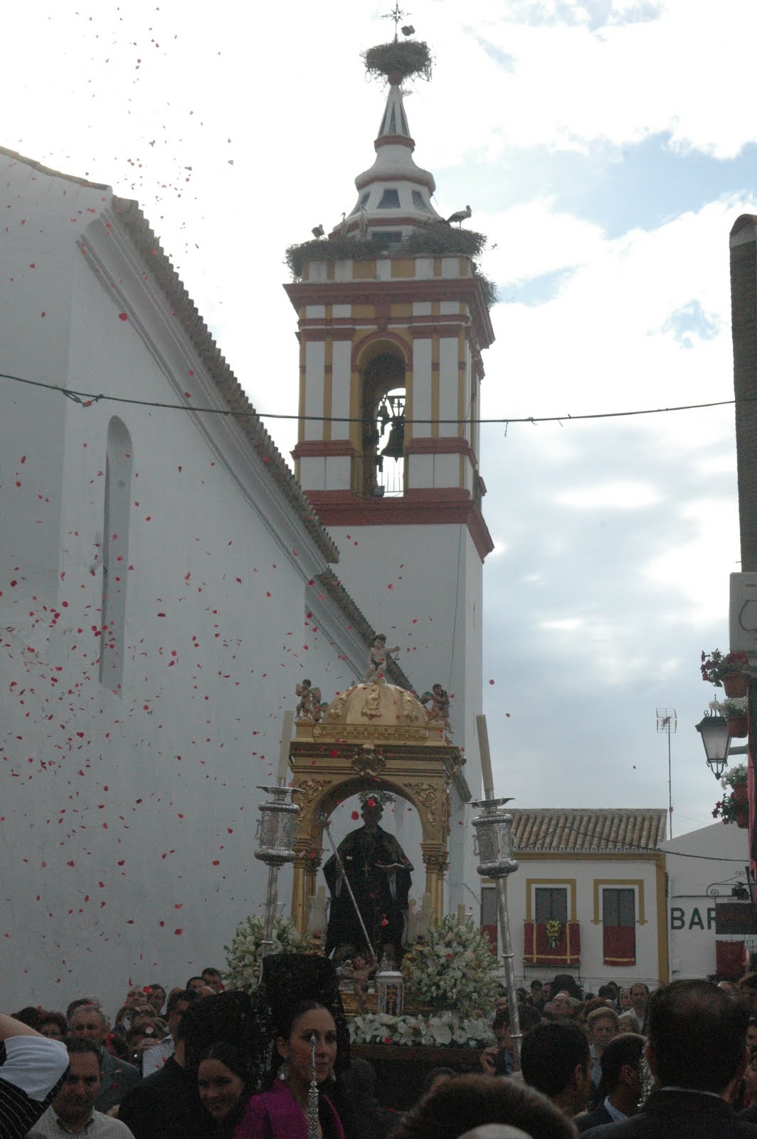 Hermandad Rosario Coronada Burguillos Noticias: Día grande en Castilblanco.