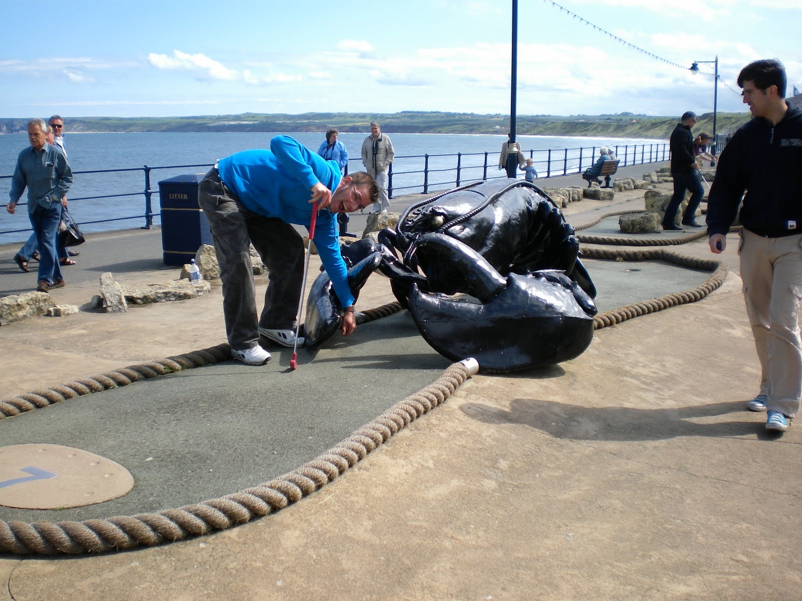 The Ham and Egger Files: Filey - Ocean Drive Crazy Golf - Crazy World ...