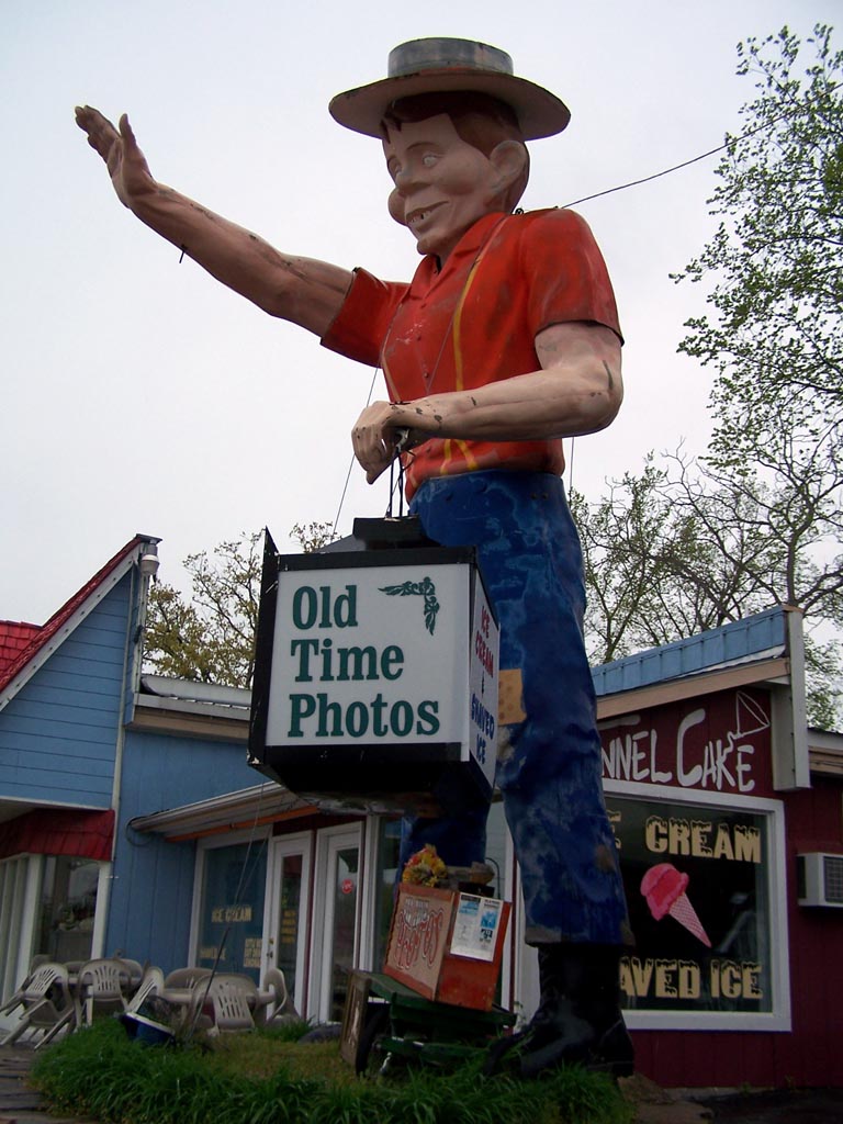 and everything else too: Signs of St. Louis (Part Two)