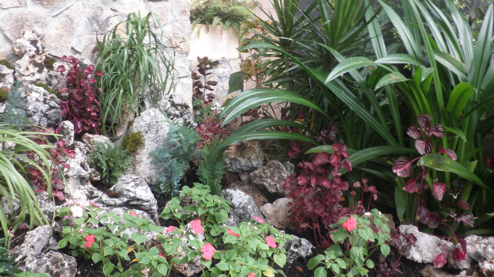 jardinbio: Decoración con rocalla 50% terminada