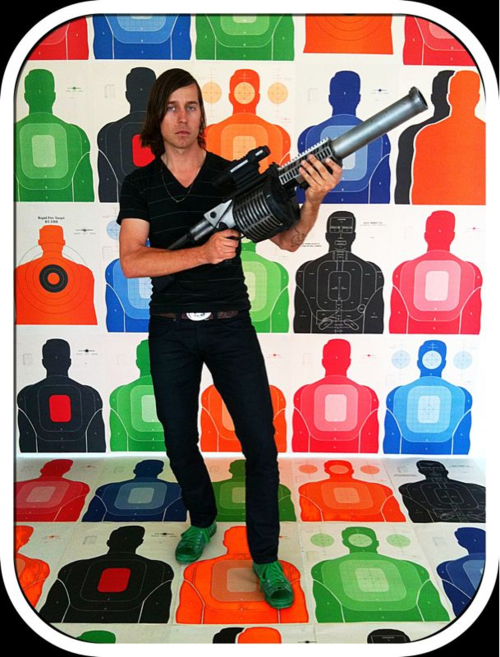 The Real Twins of NYC: NICKI MINAJ LOVES SACHIKA! NICKI WEARS SACHIKA ...