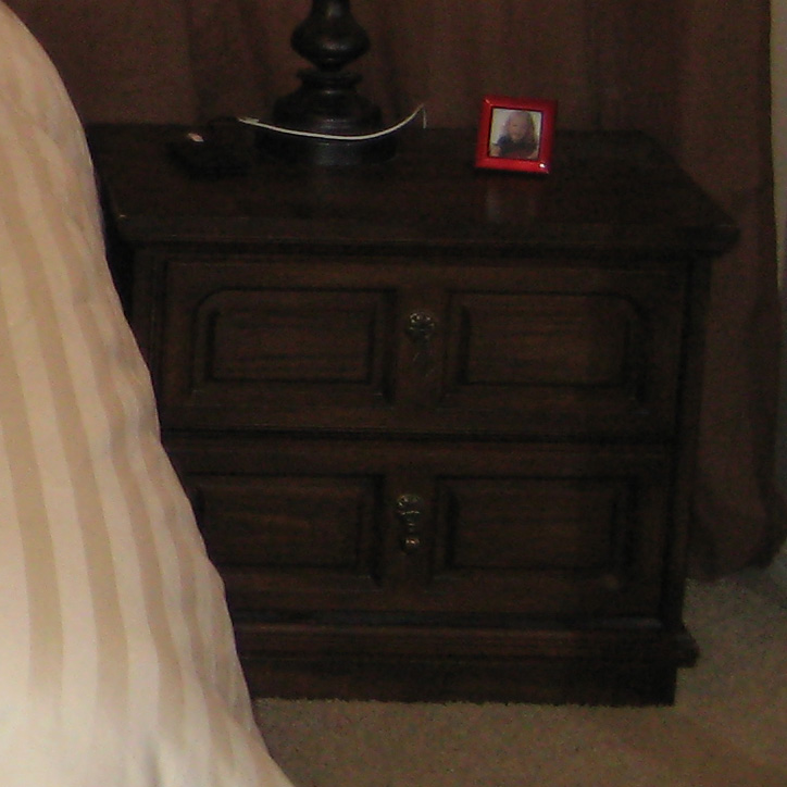 Laura Thoughts: Refinished Bedside Tables