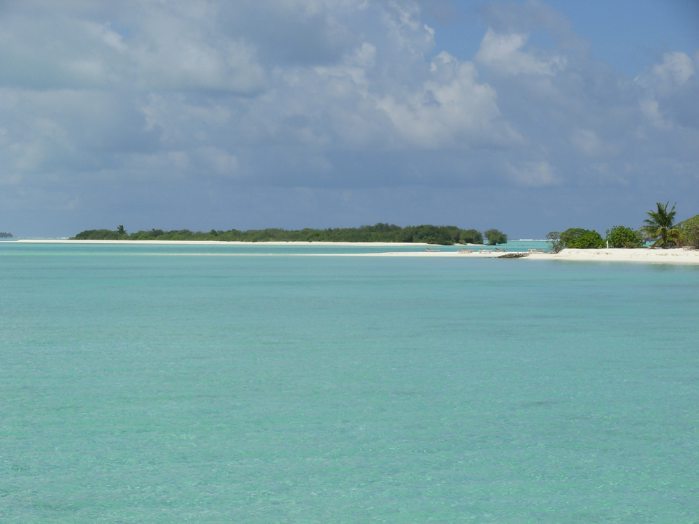 OmarMagazine: MALDIVE: Fun Island