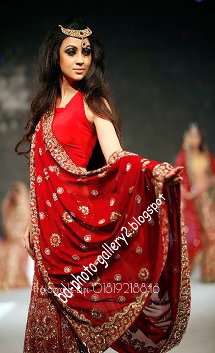 Bangladesh Media World: Bangladesh Fashion Show - Bd Sexy Ramp Female ...